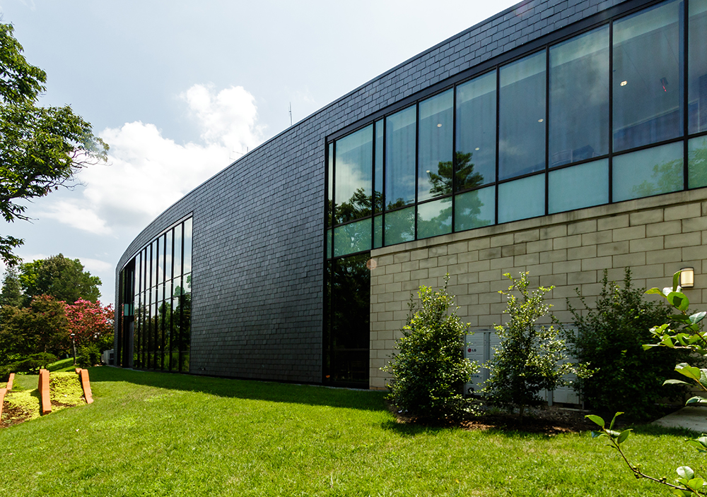 Sweet Briar College Mary Helen Cochran Library - MH Masonry & Associates